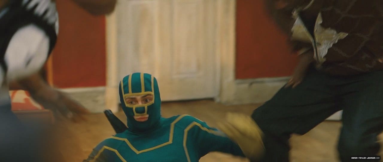 Screen Captures - 0497 - Aaron Taylor-Johnson Photogallery